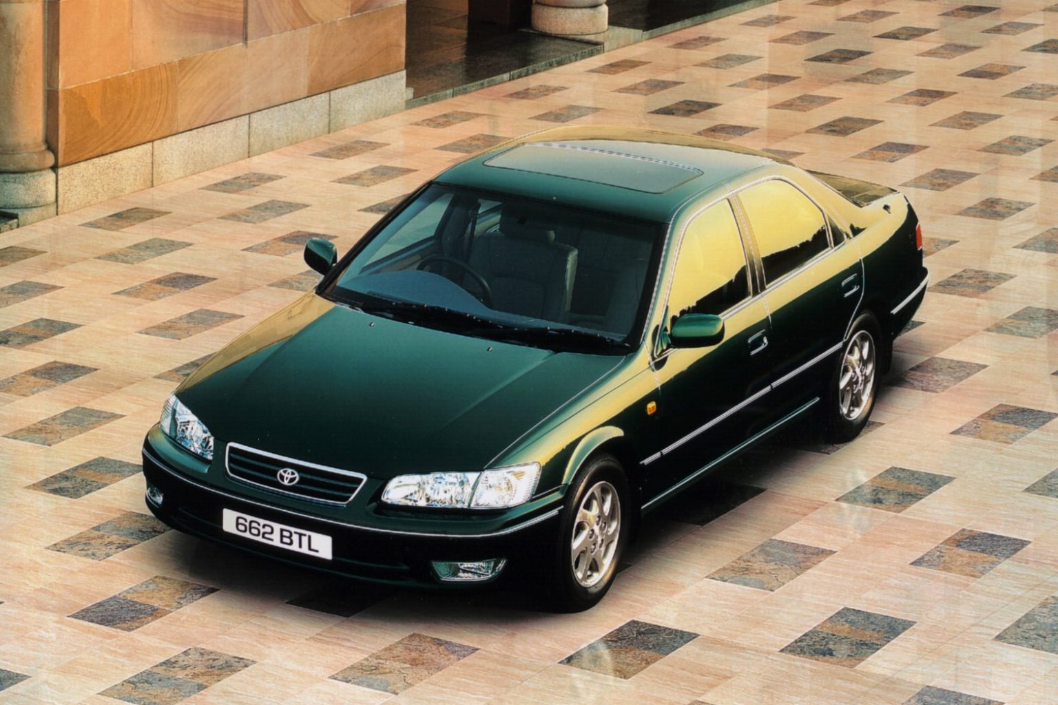 Camry Archive (1999 - 2002) - Toyota Media Site