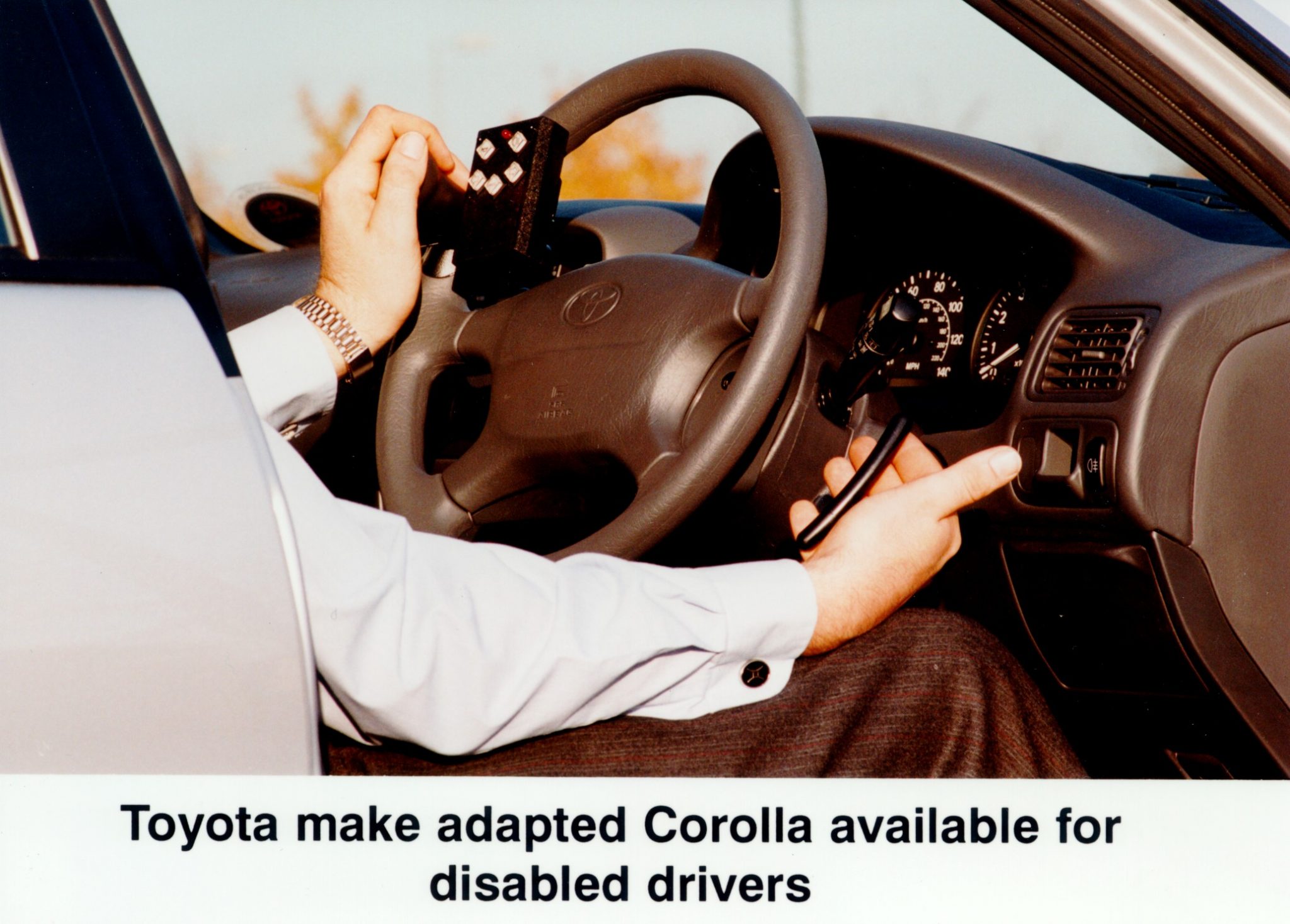 Corolla Archive (2000 - 2002) - Toyota Media Site
