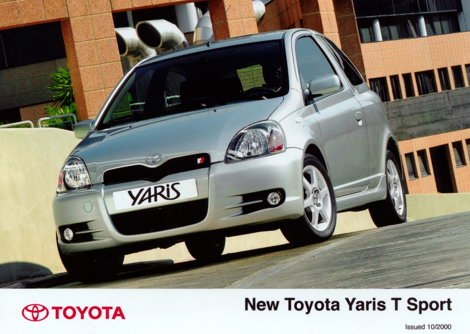 Prius Archive (2000) Archives - Toyota Media Site