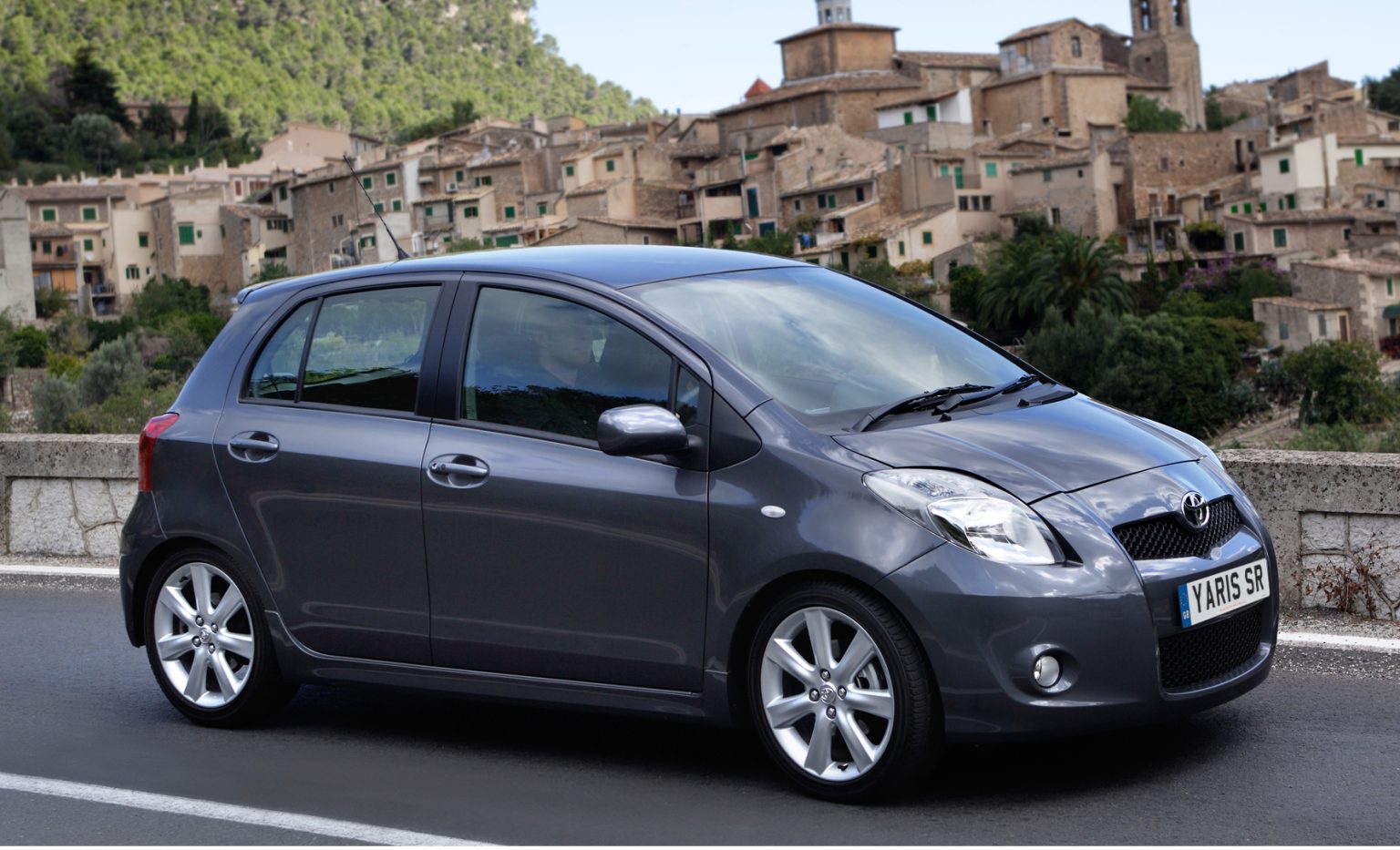 Yaris SR Archive (2007 - 2009) - Toyota Media Site