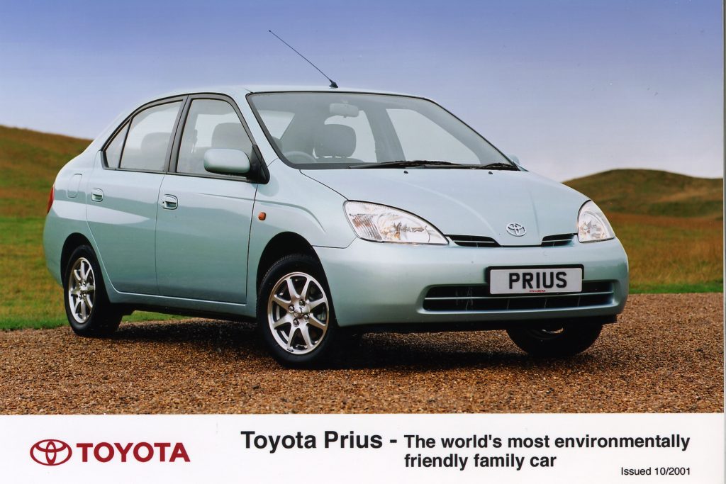 Prius Exterior (2000 - 2004) - Toyota Media Site