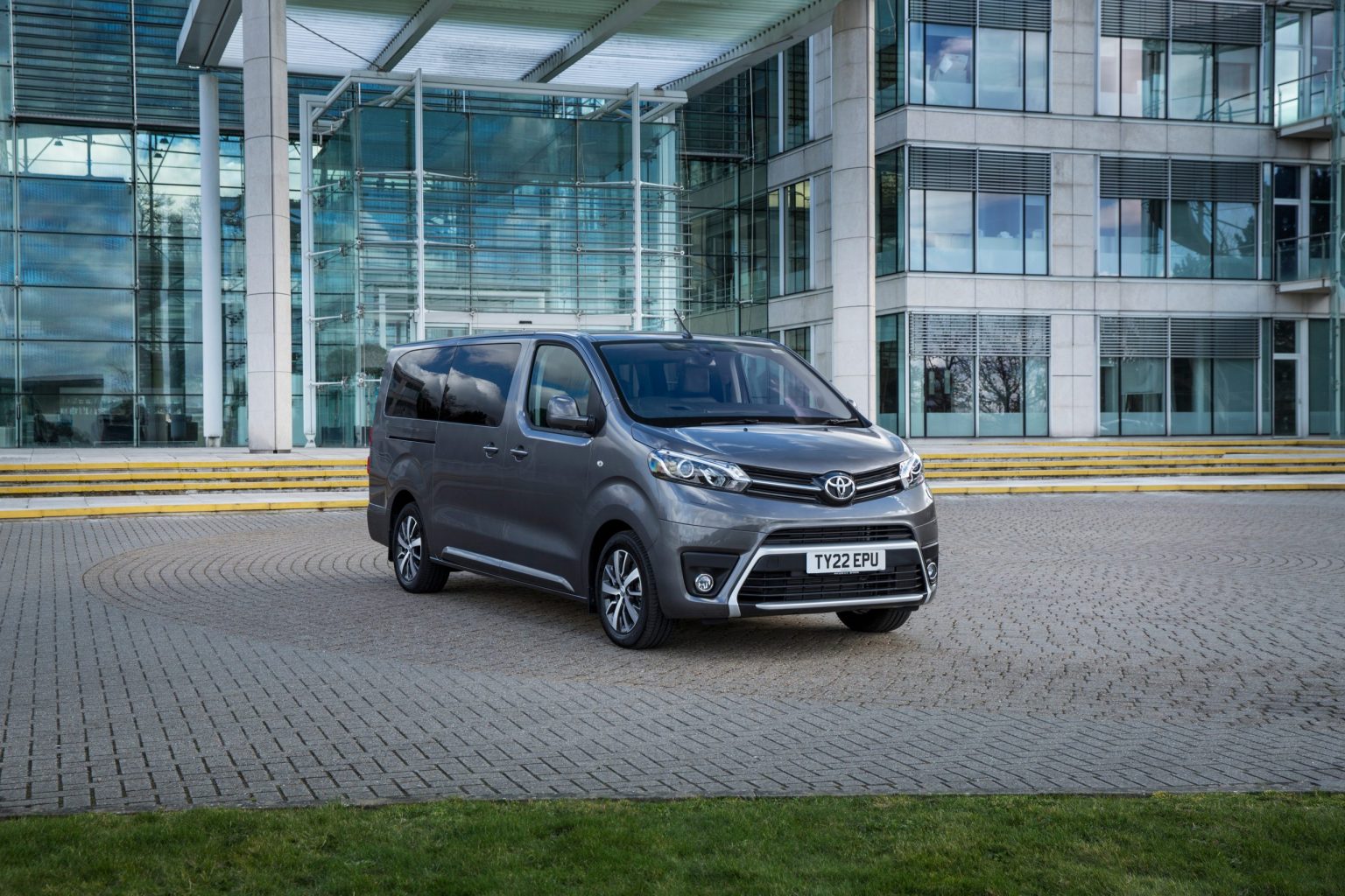 Proace Verso - Toyota Media Site