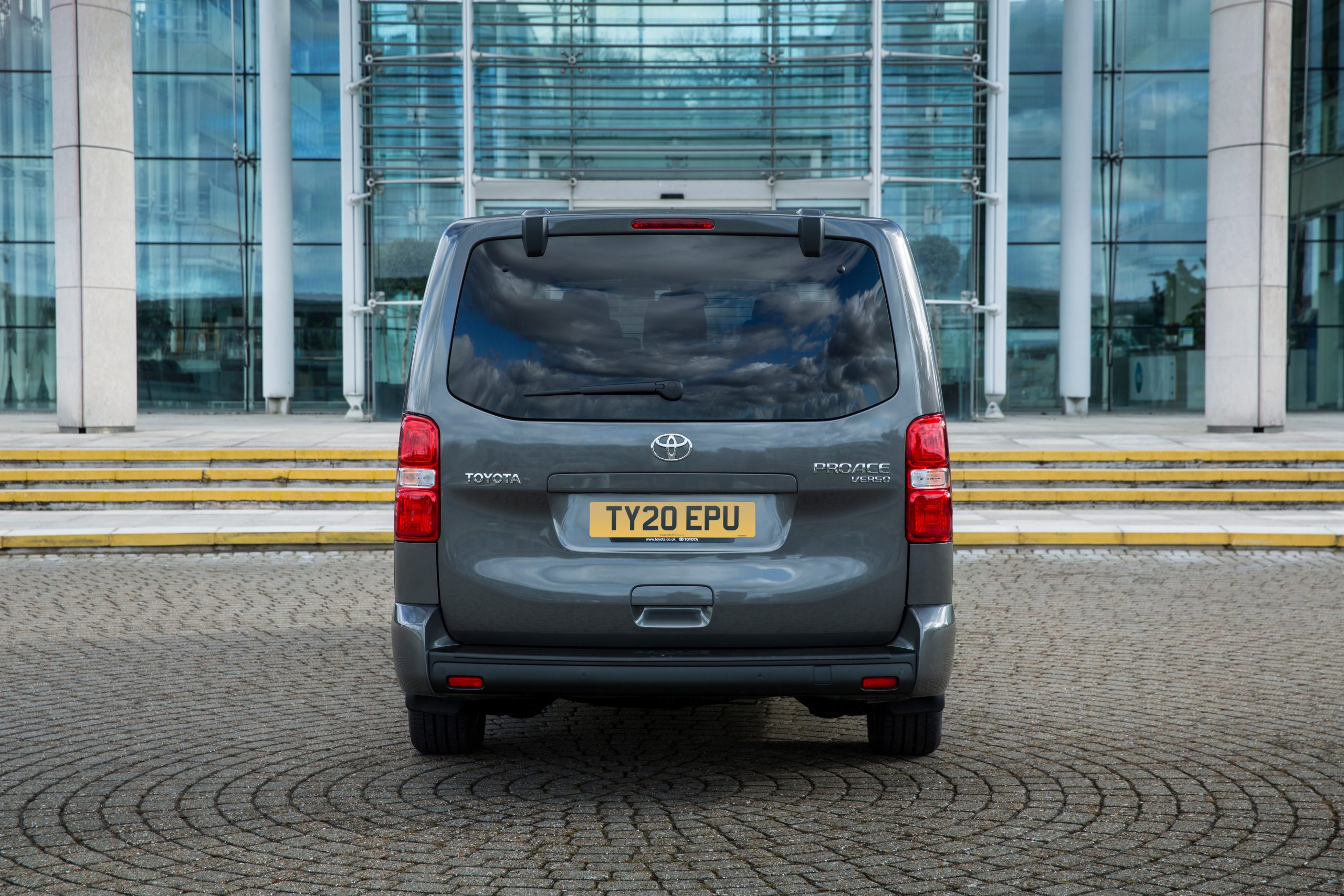 Toyota Proace Verso VIP Static (2018 - Current) - Toyota Media Site