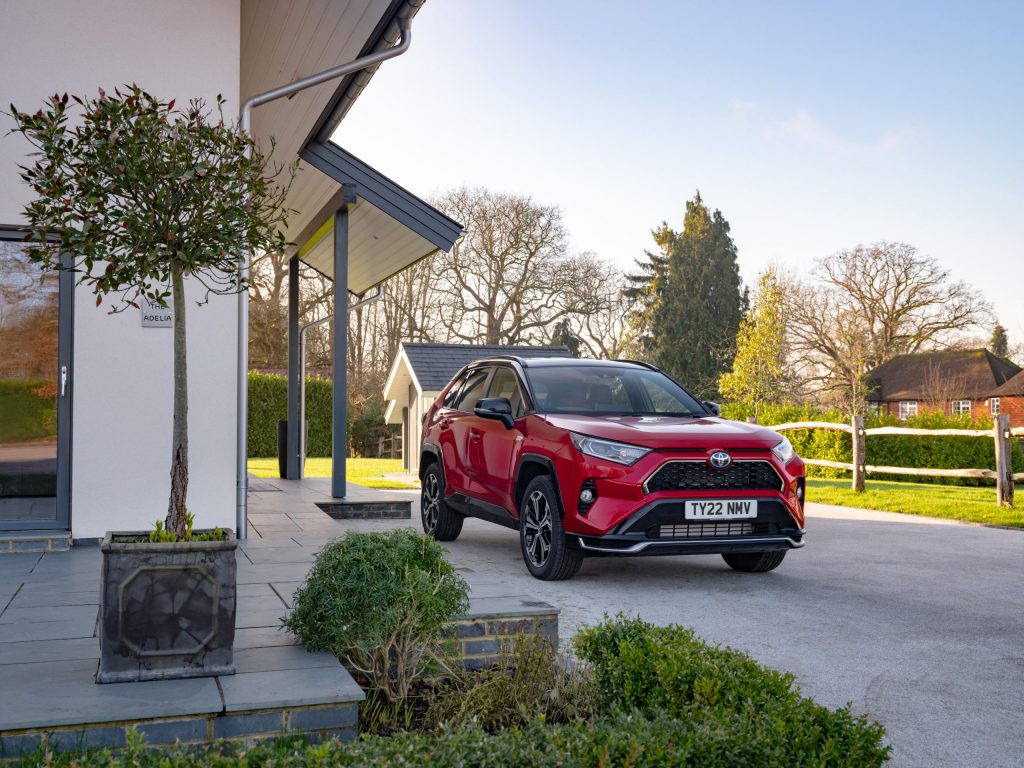 RAV4 Plug-in - Toyota Media Site