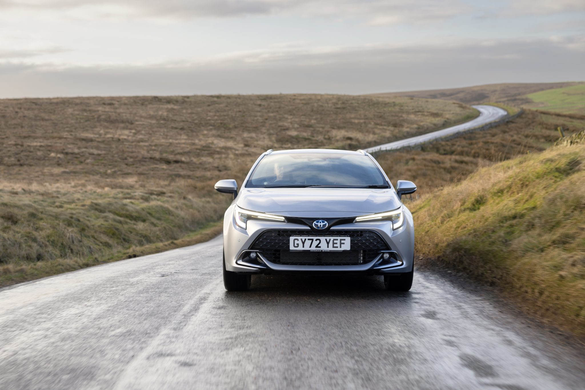 Toyota launches the new Corolla with fifth generation hybrid electric ...