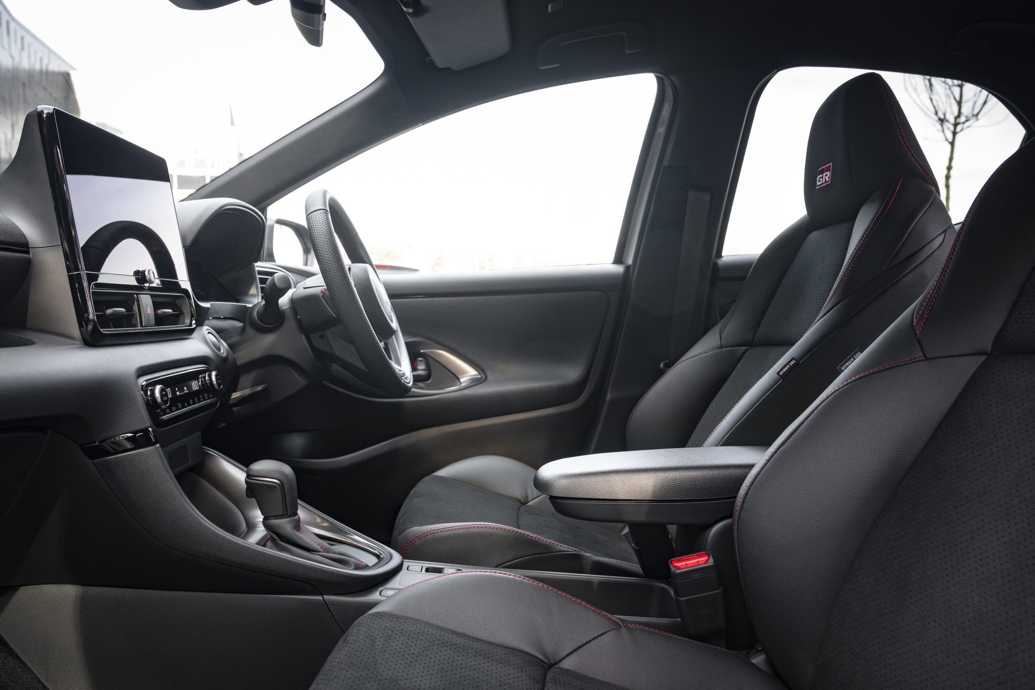 Does The Toyota Yaris Gr Sport Have Heated Seats